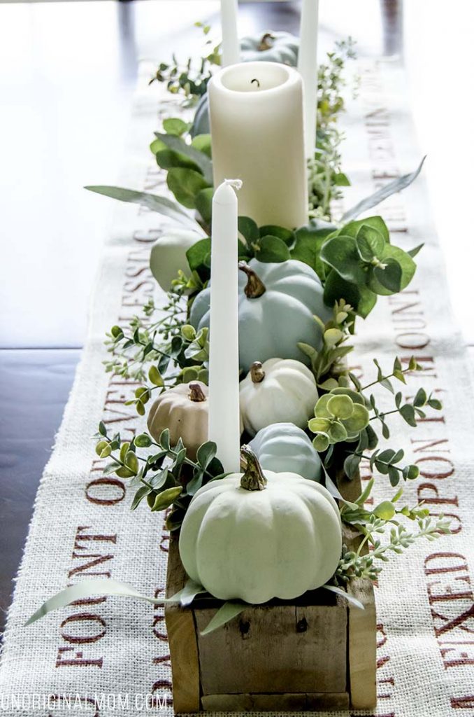 21 Beautiful Fall Table Decorations - Pretty Handy Girl